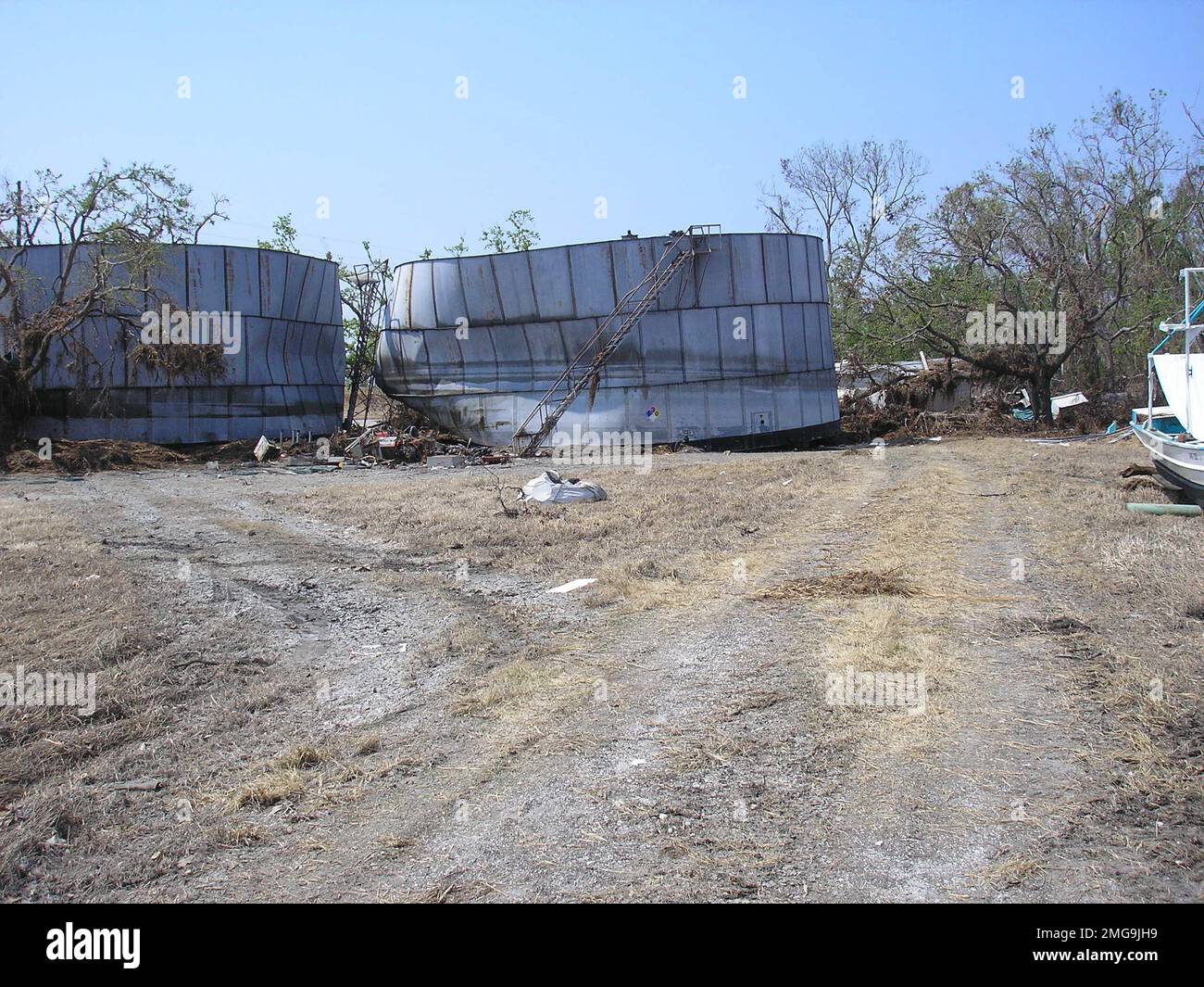 Pollution - ESU St. Louis Response - North Bass - 26-HK-229-130 ...