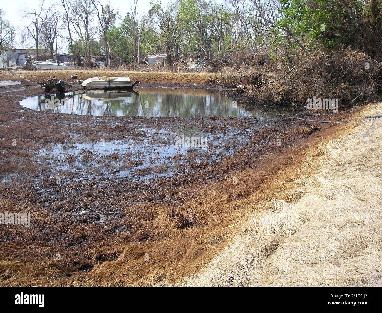 Pollution - ESU St. Louis Response - North Bass - 26-HK-229-129. VAC ...