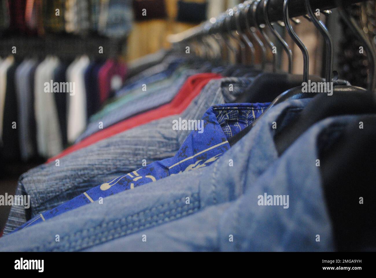 Clothing Store with a unique shop design Stock Photo - Alamy