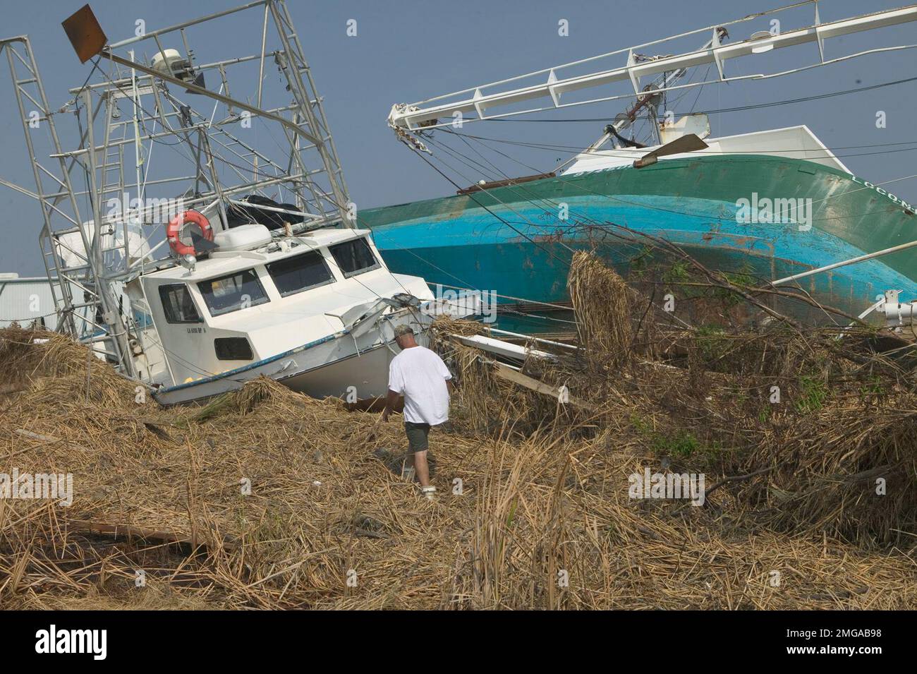 Aftermath - People Return Home - 26-HK-43-8. Hurricane Katrina Stock ...