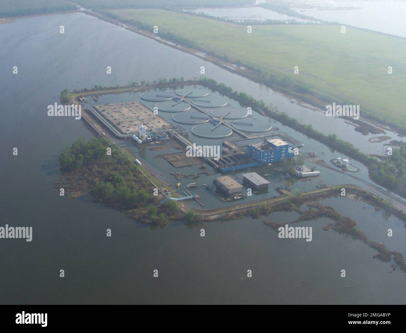 Pollution - ESU St. Louis Response - Miscellaneous - 26-HK-254-50. Overflight. Hurricane Katrina ...