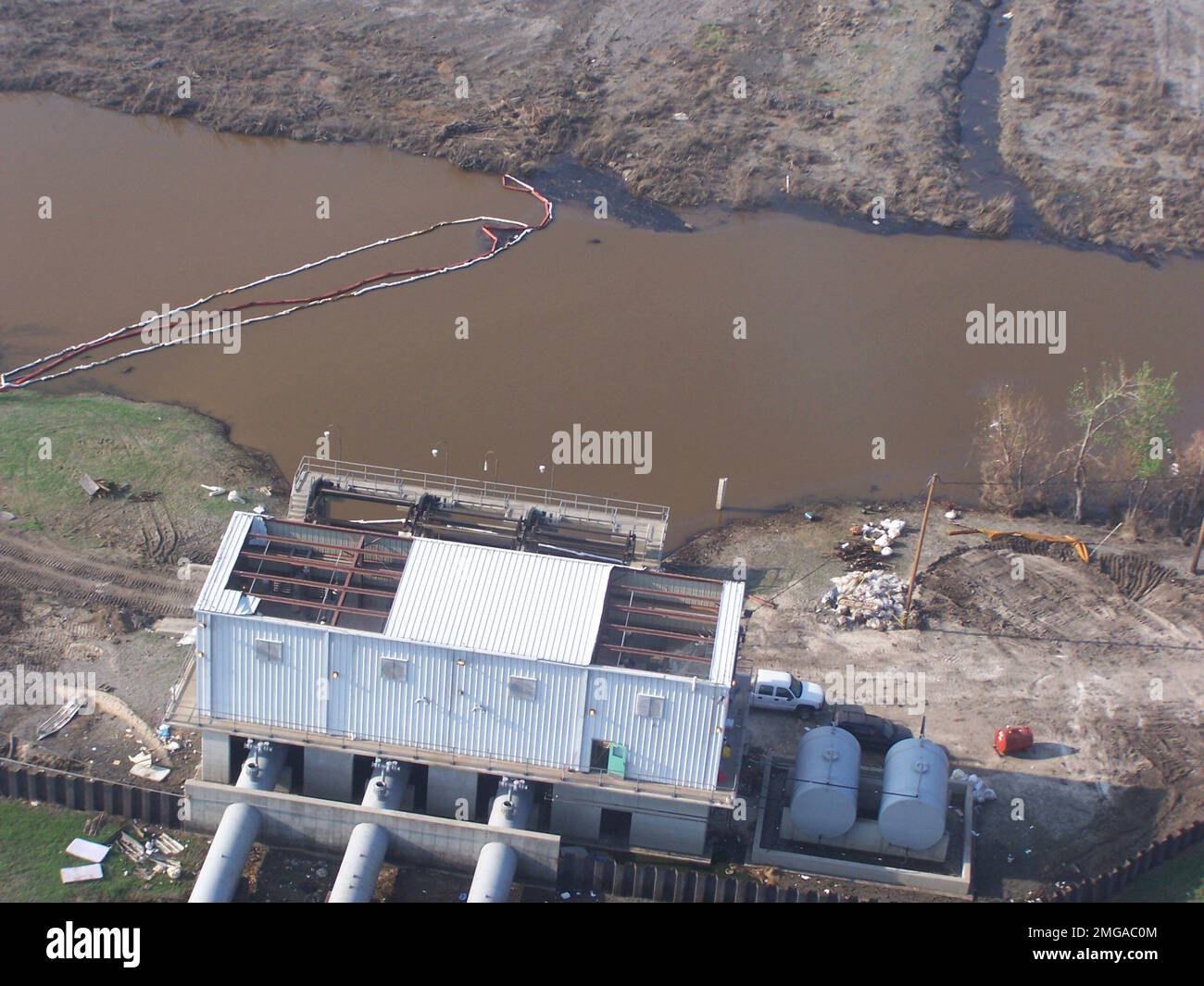 Pollution - ESU St. Louis Response - Miscellaneous - 26-HK-254-69 ...