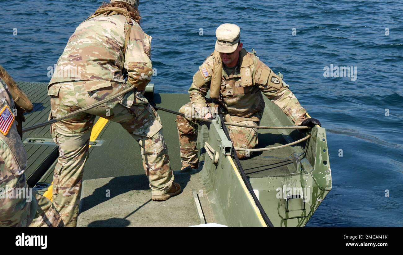 The 132nd Multi-Role Bridge Company, talks about the new M30 Boat and ...
