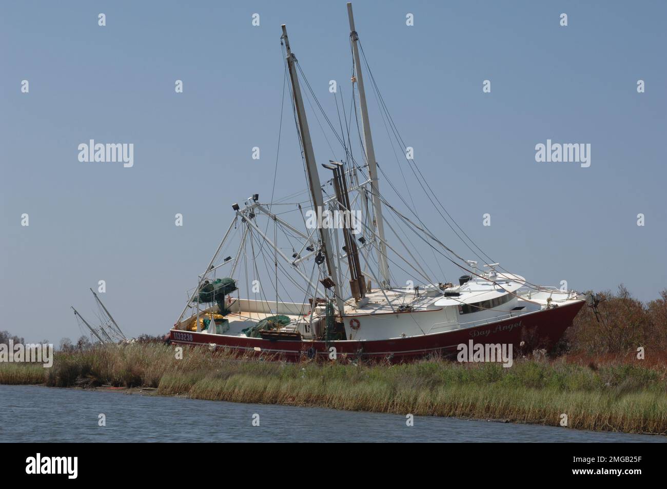 Aftermath - Displaced Boats - Miscellaneous - 26-HK-28-137. fulll shot ...