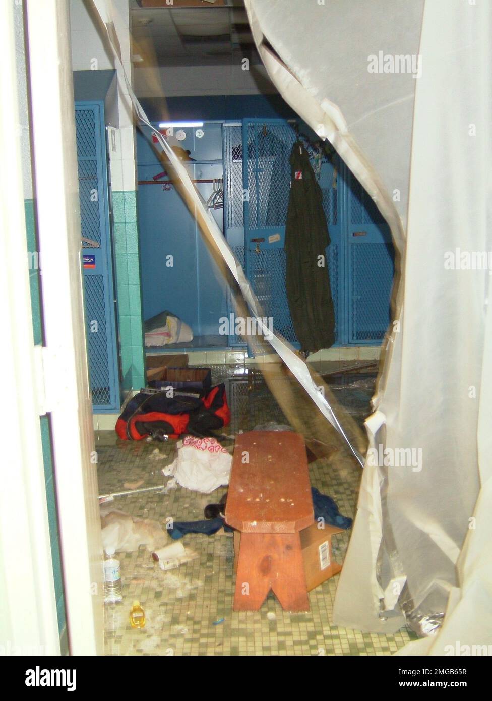 Coast Guard Structures - Air Stations - New Orleans - 26-HK-95-246 ...