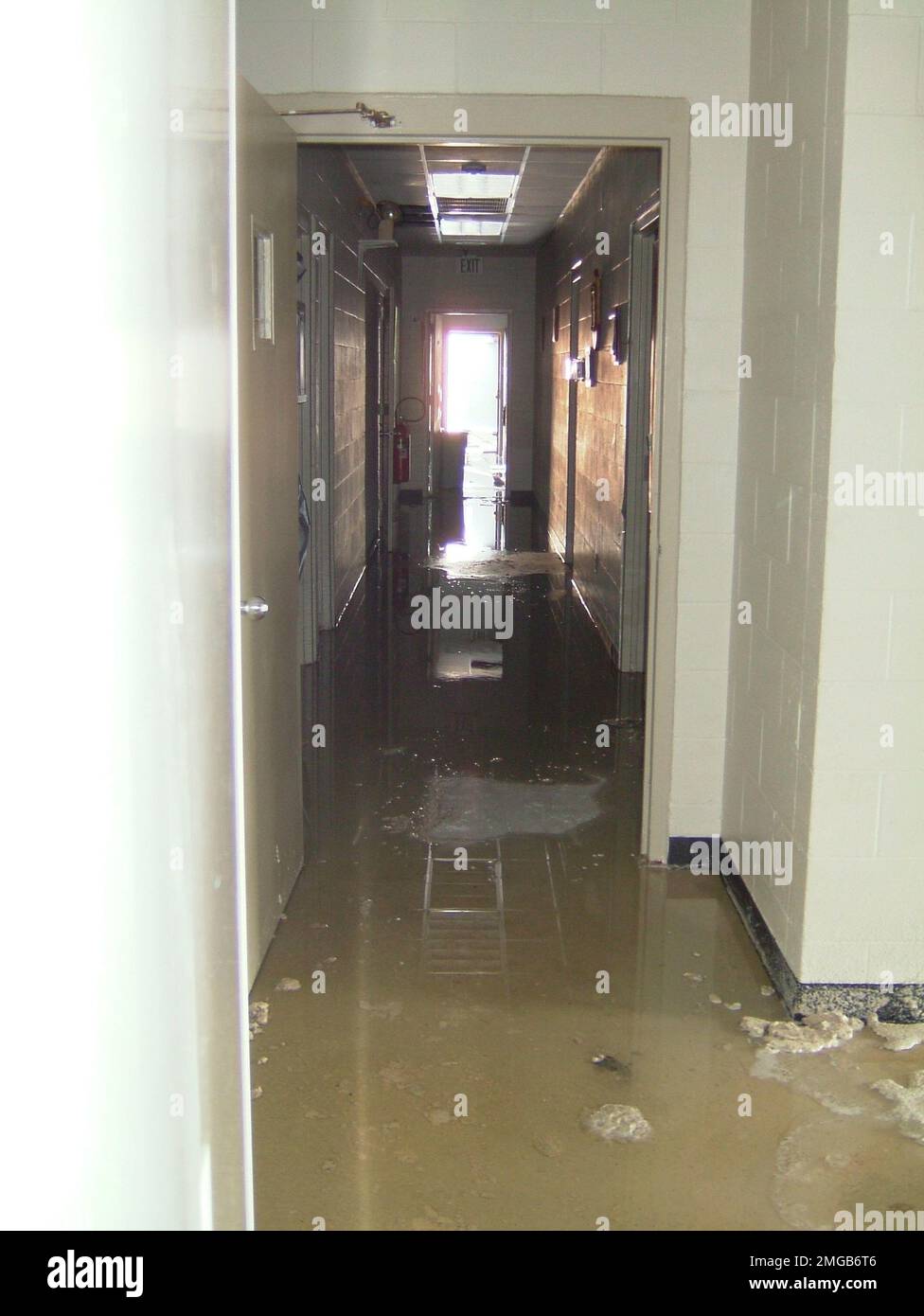 Coast Guard Structures - Air Stations - New Orleans - 26-HK-95-253 ...