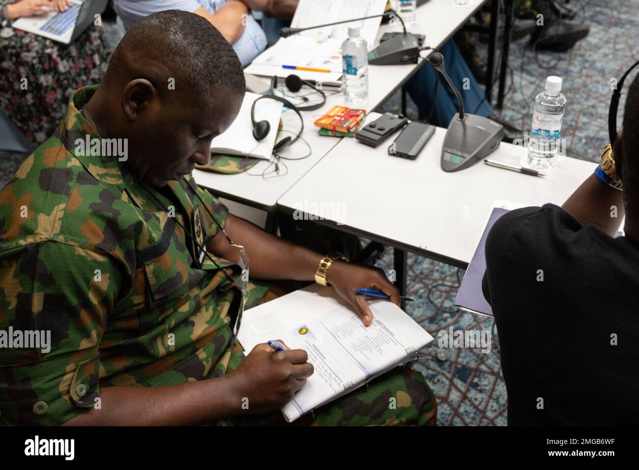 Imoke emeng imoke hi-res stock photography and images - Alamy