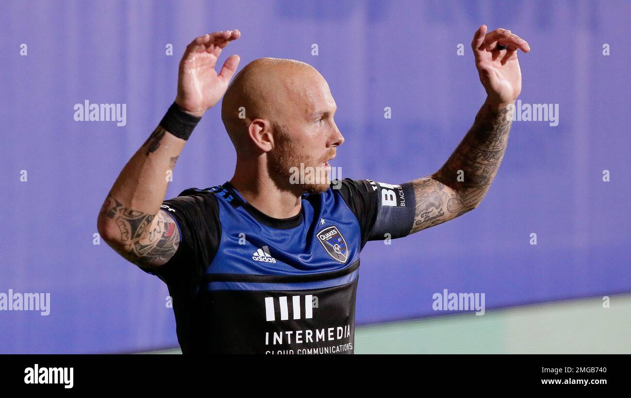 San Jose Earthquakes midfielder Magnus Eriksson signals to teammates ...