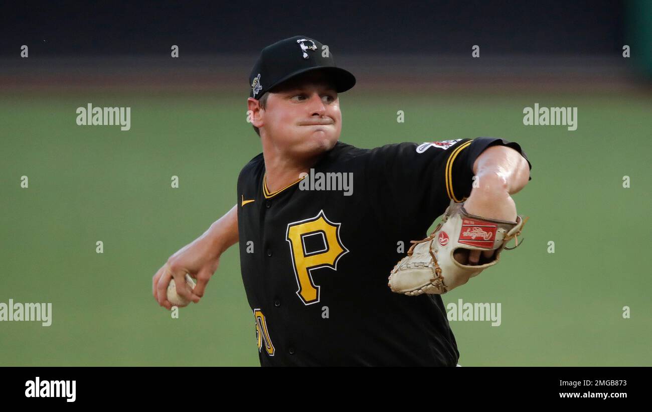 Pittsburgh Pirates pitcher Kyle Crick delivers during an intrasquad ...