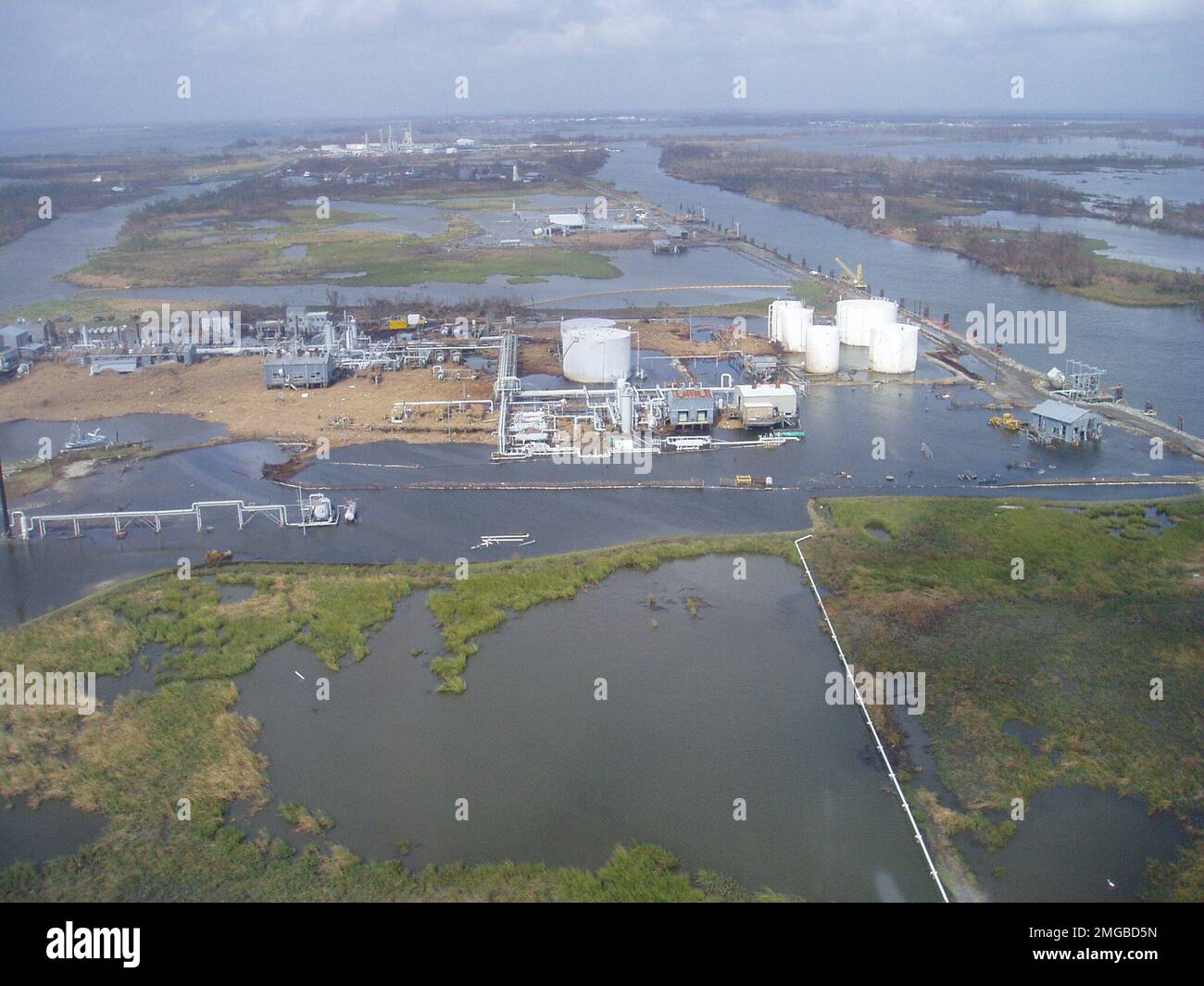 Post hurricane clean up hi-res stock photography and images - Alamy