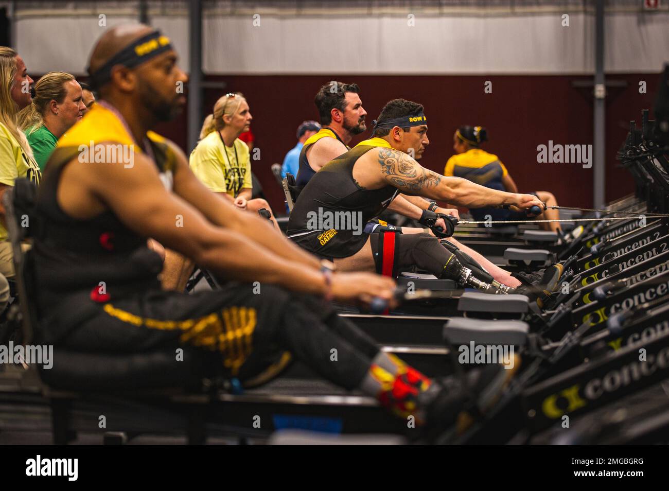 Retired U.S. Army Staff Sgt. Jason Smith, center, prepares to begin an ...