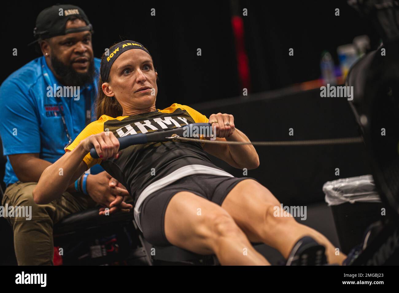 Retired U.S. Army Staff Sgt. Megan is fully extended while competing in ...