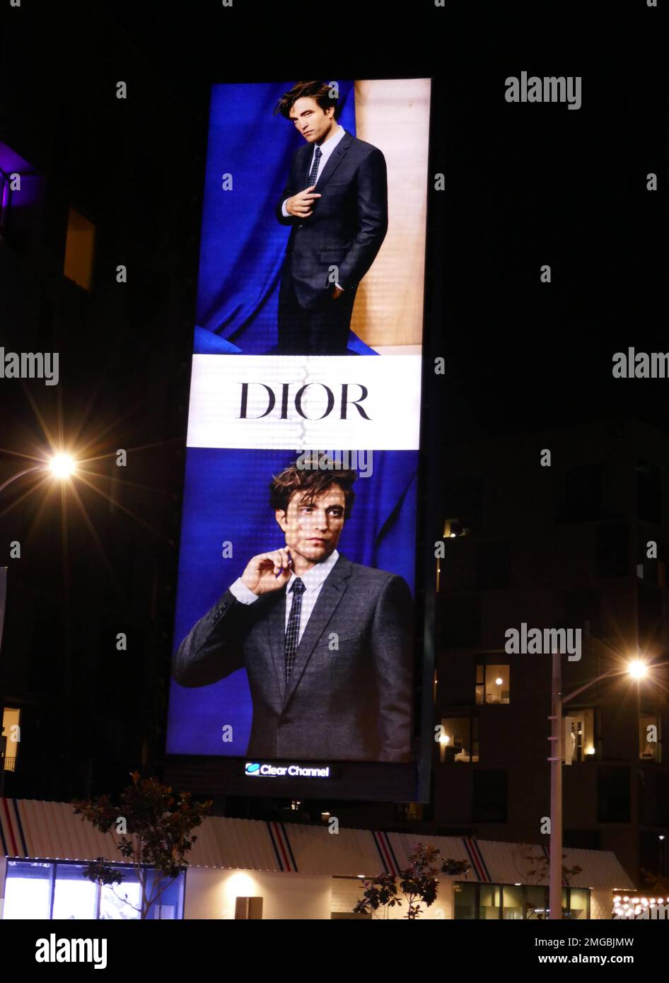 Robert pattison batman hi-res stock photography and images - Alamy