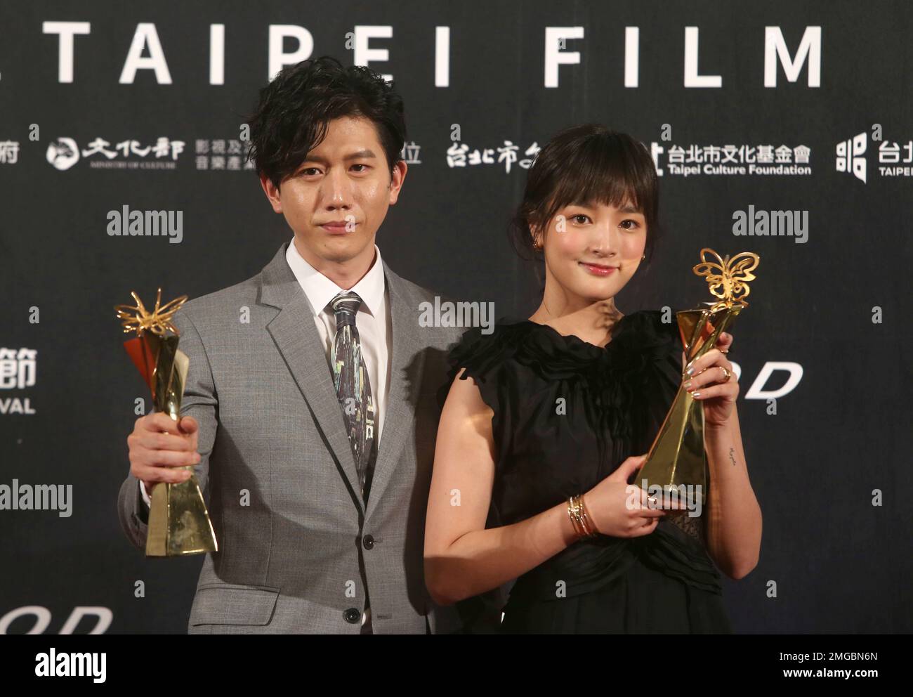 Taiwanese actress Gingle Wang, right, and Taiwanese actor Mo Tzu-yi ...