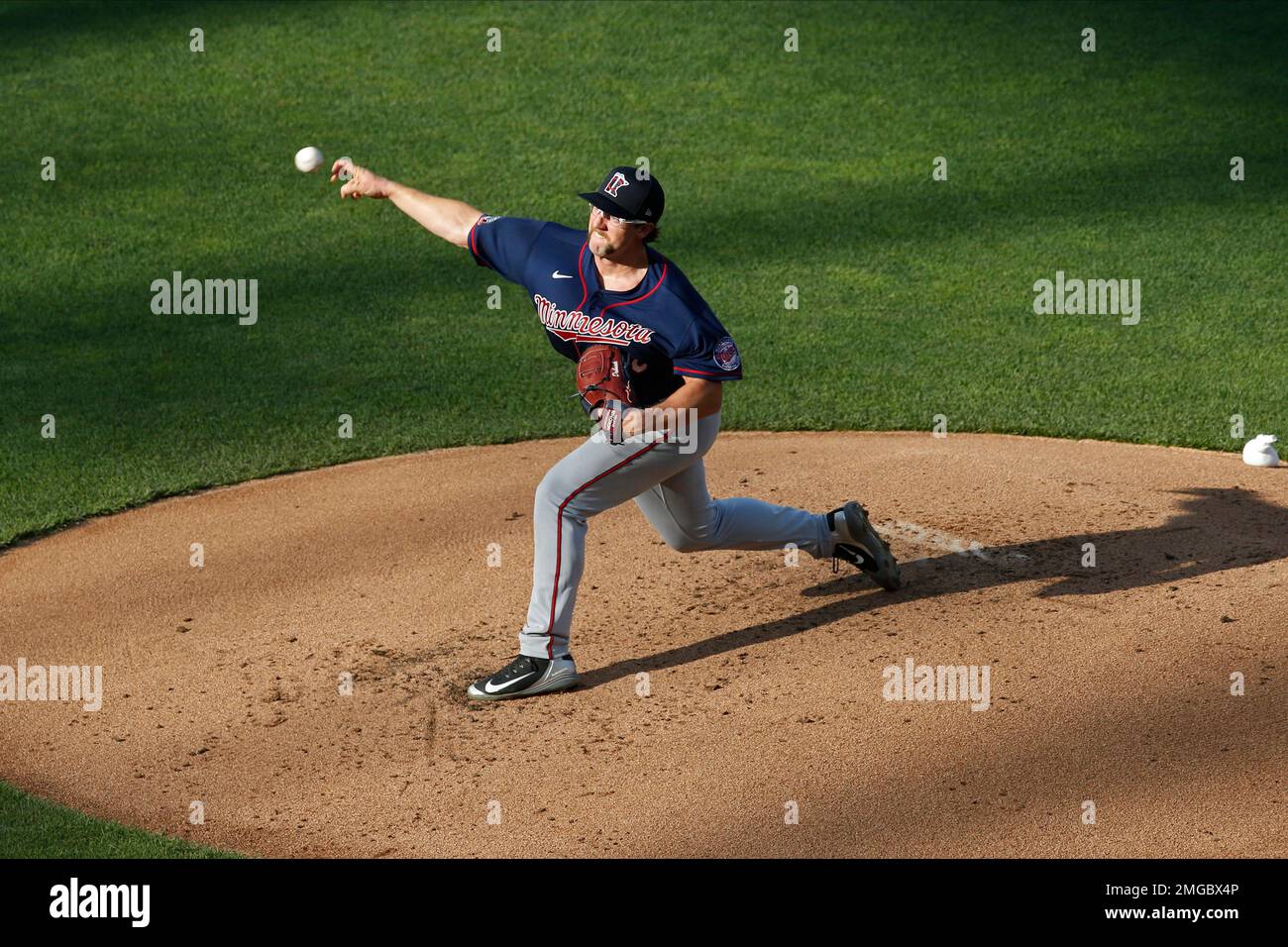 Minnesota Twins Randy Dobnak throws during baseball summer camp ...