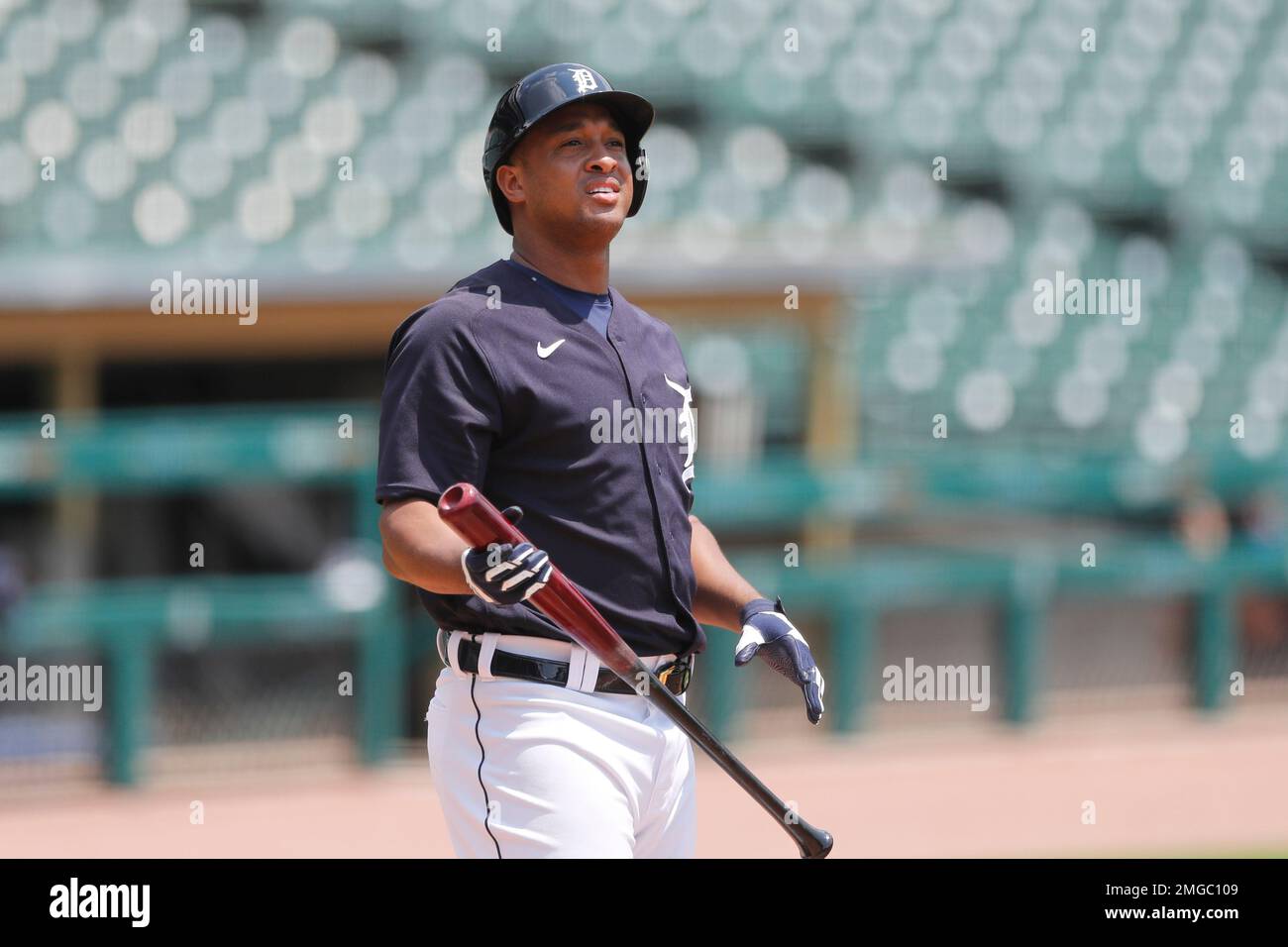 Detroit Tigers batter Jonathan Schoop prepares to bat during an ...