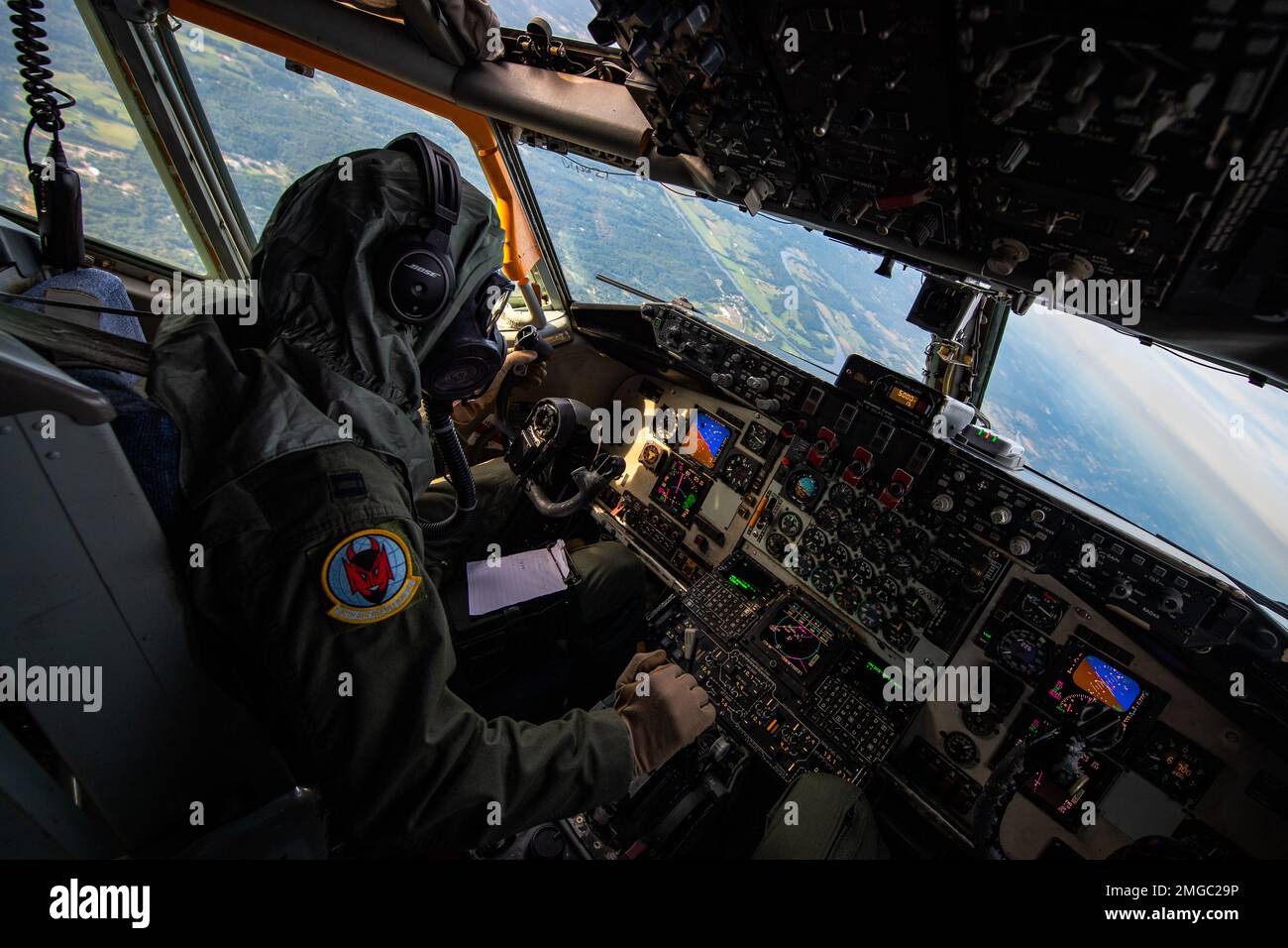 Nuclear risks hi-res stock photography and images - Alamy