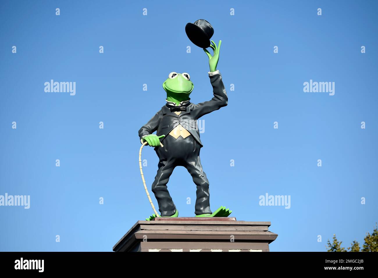 A statue of Kermit The Frog stands at the entrance to The Jim Henson ...