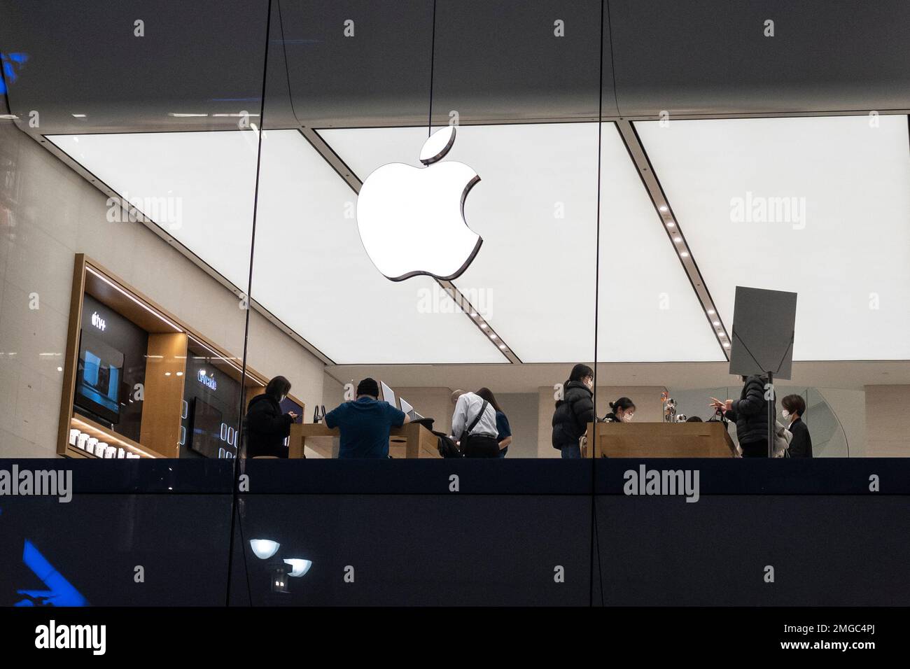 Tokyo, Japan. 24th Jan, 2023. Shoppers at an Apple Store in Shibuya ...