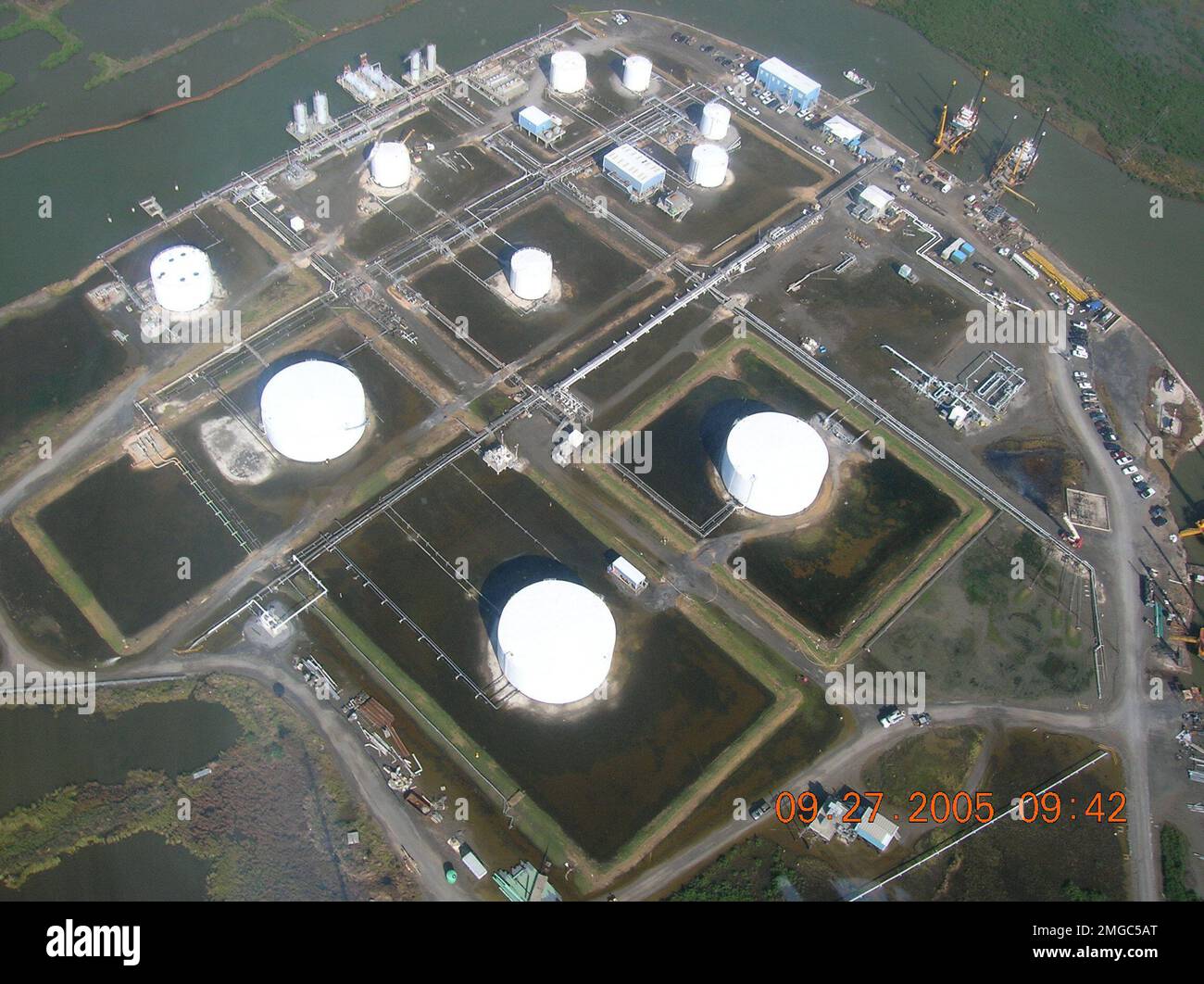 Pollution - ESU St. Louis Response - Miscellaneous - 26-HK-255-8 ...