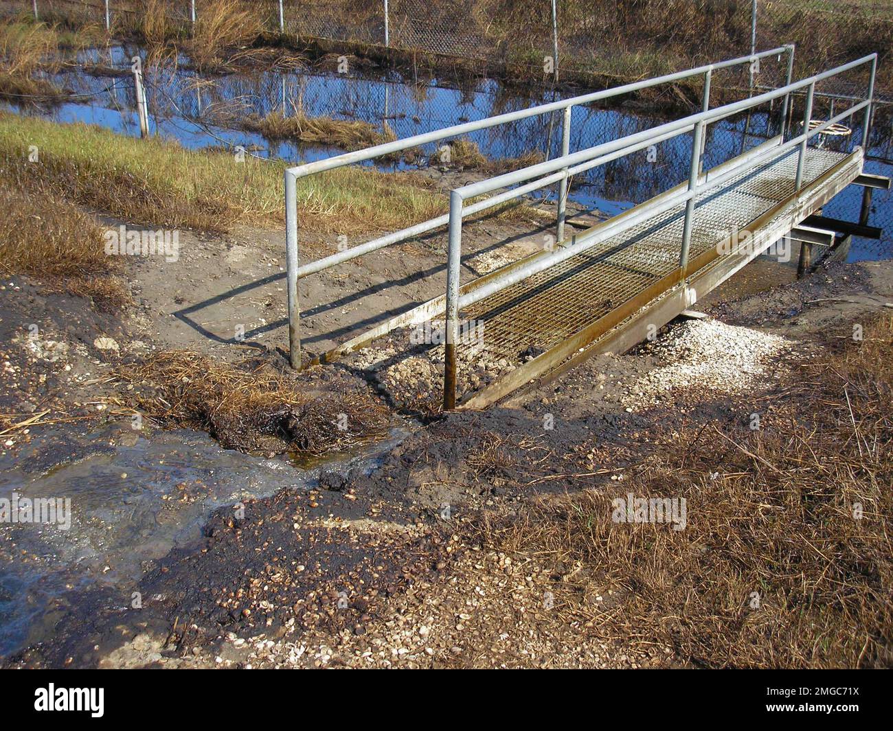 Pollution - ESU St. Louis Response - Chevron Empire - 26-HK-237-31 ...