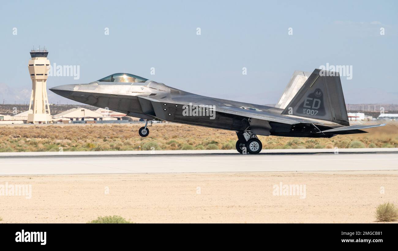 An F-22 Raptor from the 411th Flight Test Squadron, 412th Test Wing ...