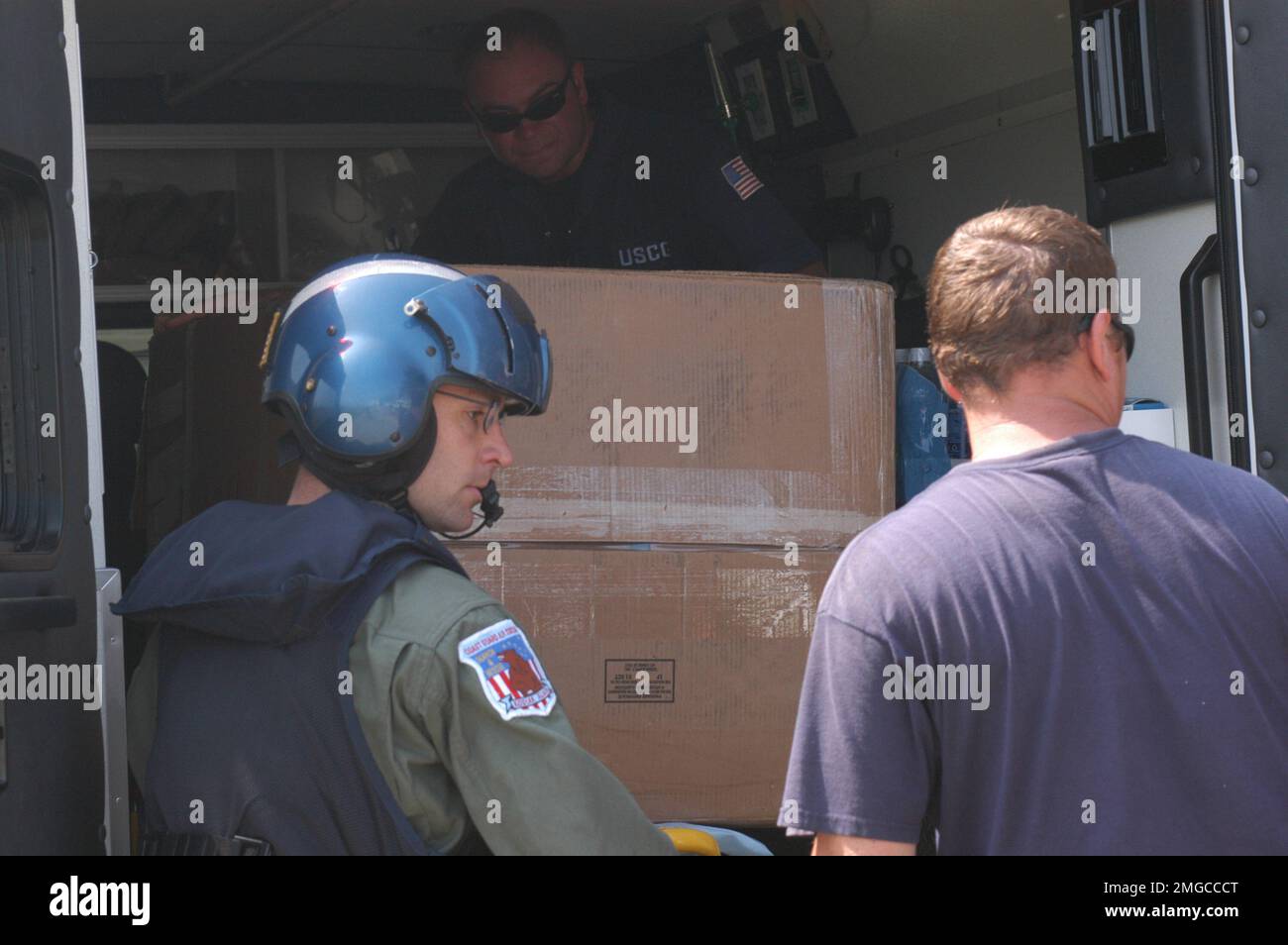 Hurricane katrina aid hi-res stock photography and images - Alamy