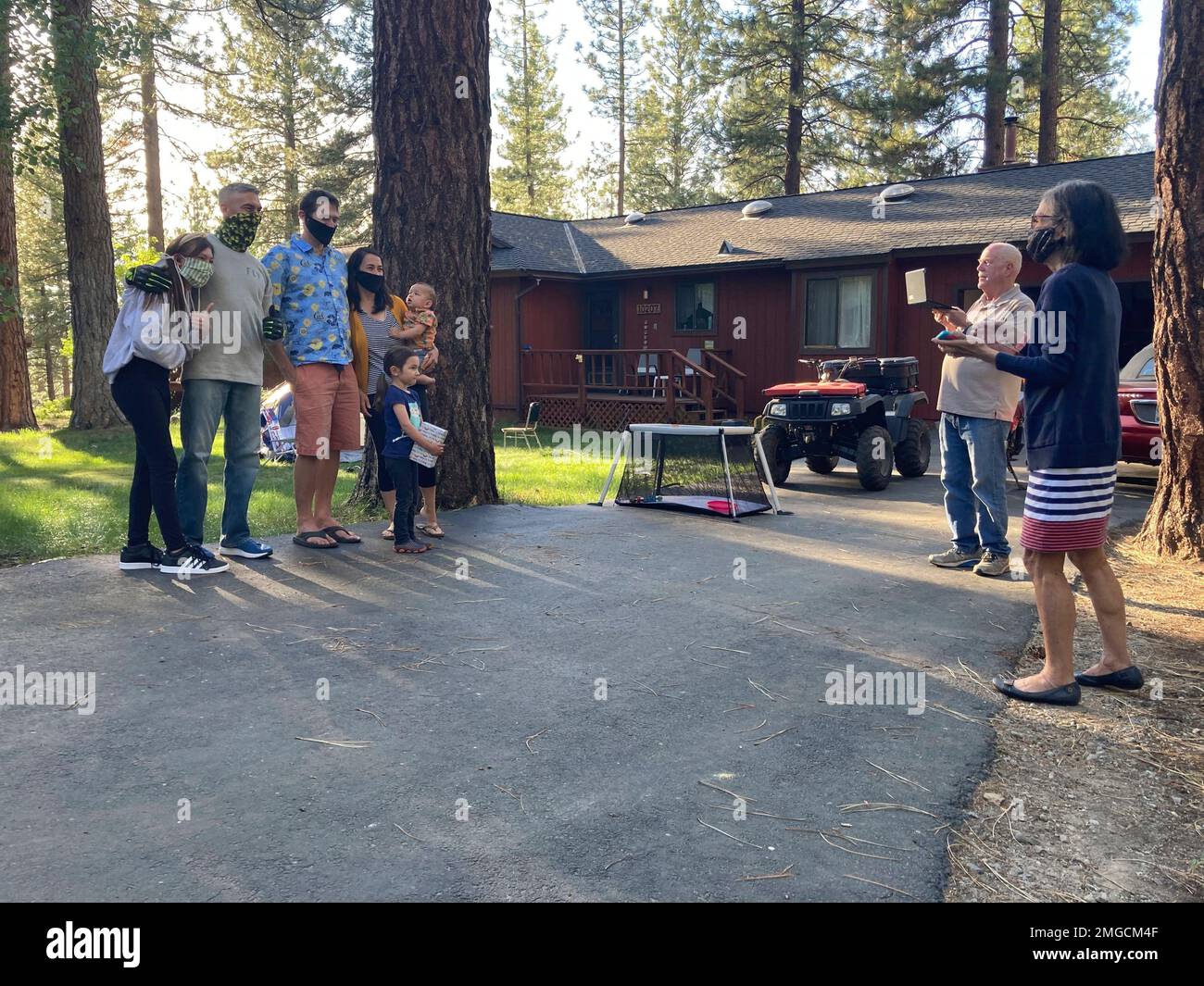 Vivian Filipic, 4, poses for grandparents Keith Mickelson and Alyce ...