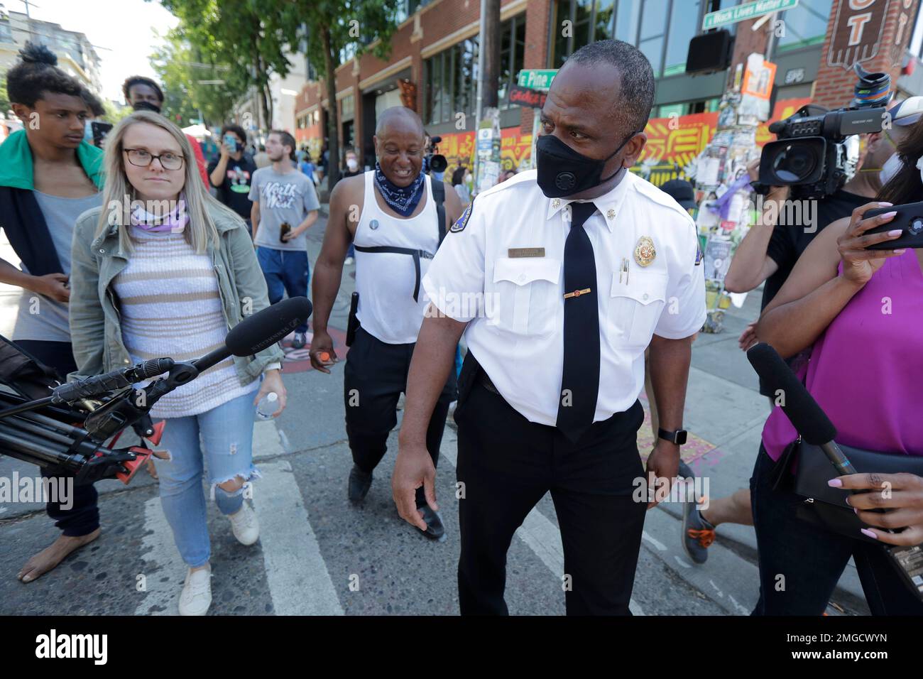 CORRECTS FORMAS' TITLE TO CHIEF OF STAFF , NOT COMMUNICATIONS DIRECTOR ...