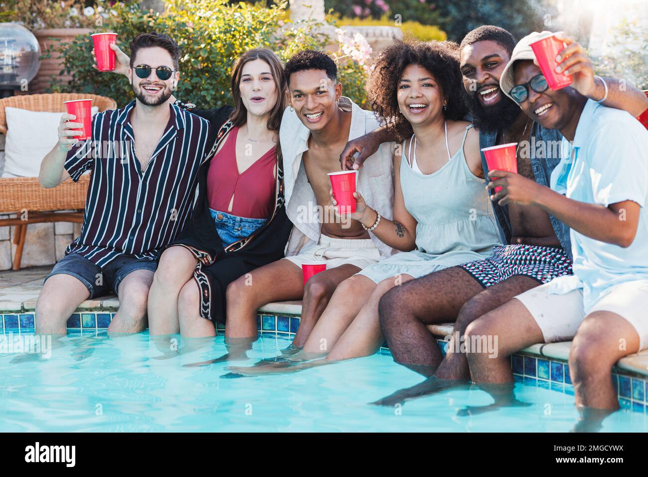 Celebration men partying party hi-res stock photography and images - Alamy