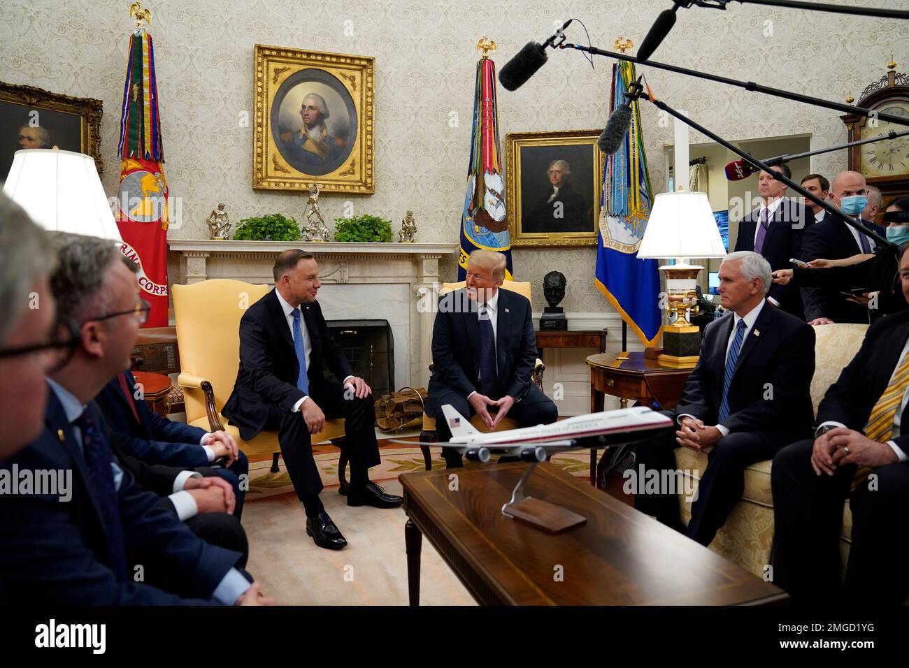 President Donald Trump meets with Polish President Andrzej Duda in the ...