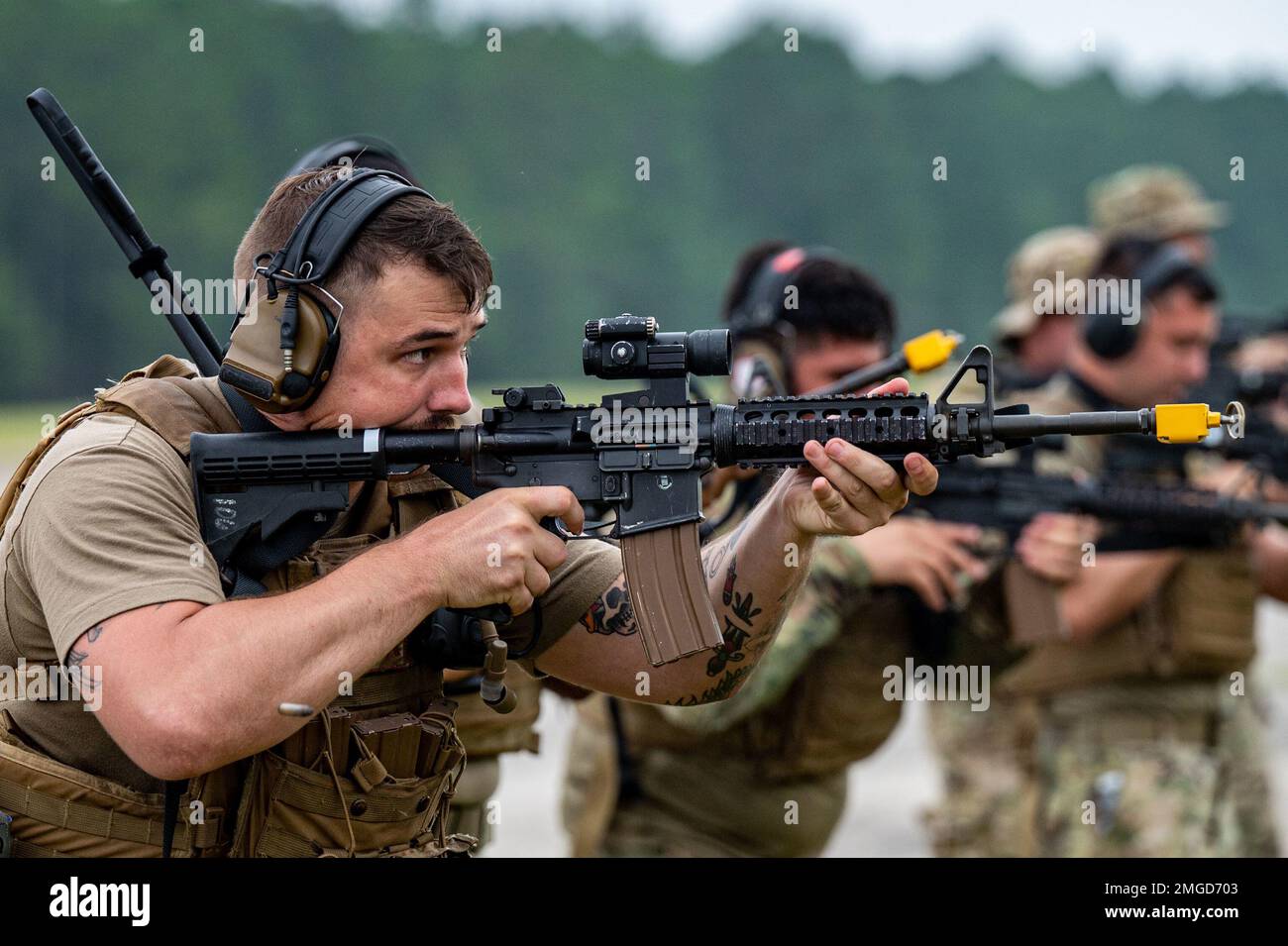 U.S. Air Force Staff Sgt. Michael Albrecht, 77th Fighter Generation ...