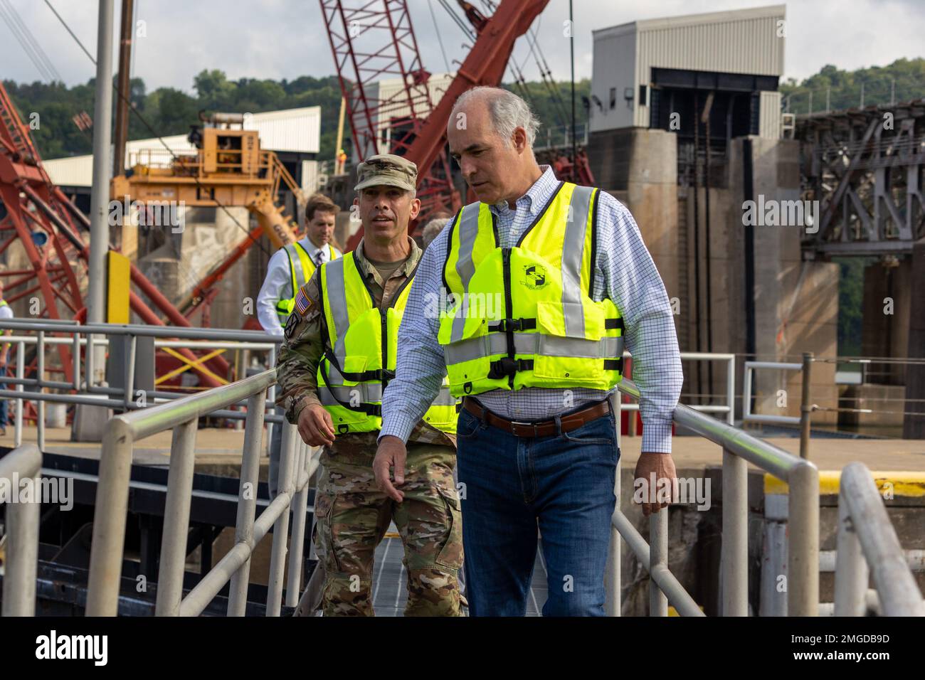 Sen. Bob Casey speaks with Col. Adam Czekanski, U.S. Army Corps of ...