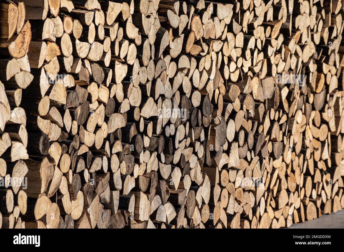 Firewood wood pile stacked triangle hi-res stock photography and images ...