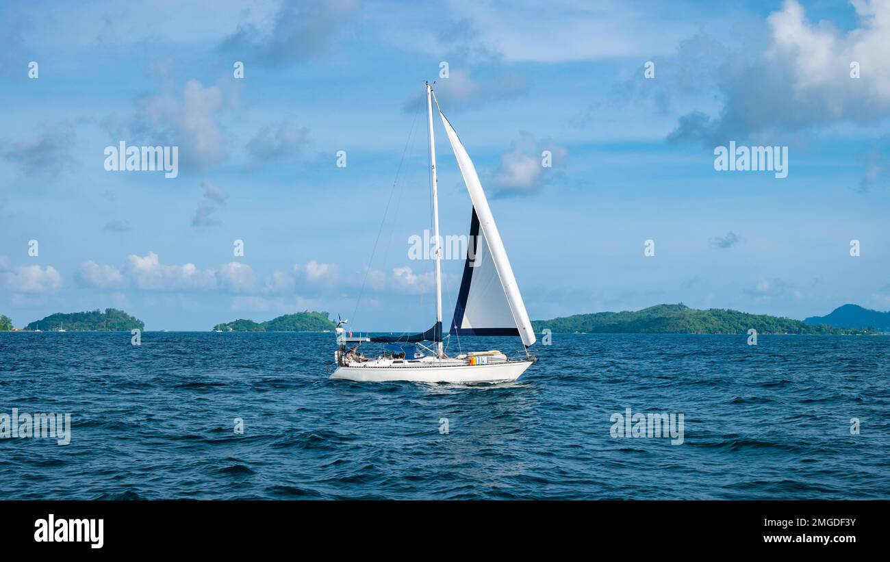 Sailing boat at the Tropical Seychelles Islands Stock Photo - Alamy