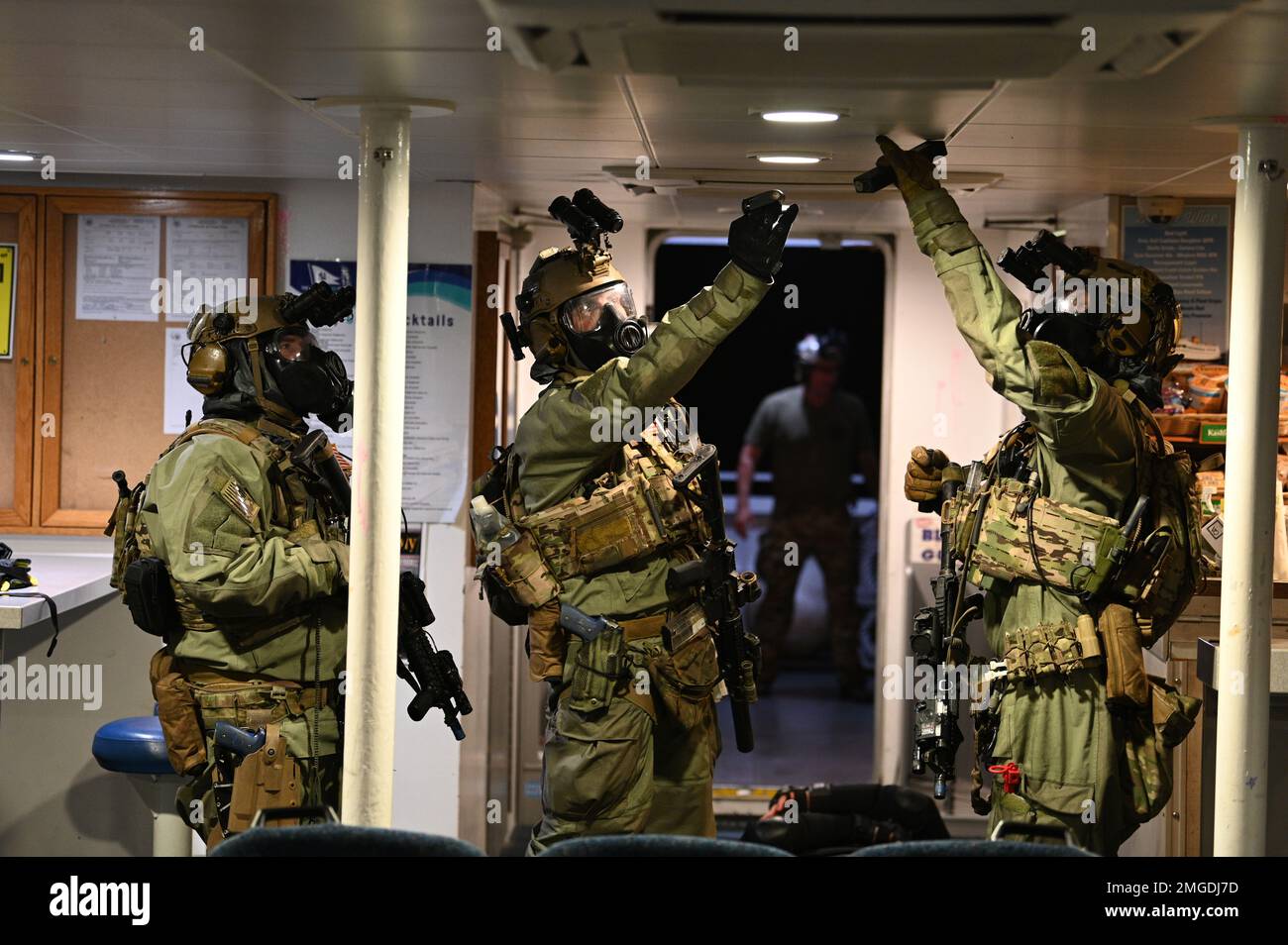 Members from the Coast Guard Maritime Security Response Team East ...