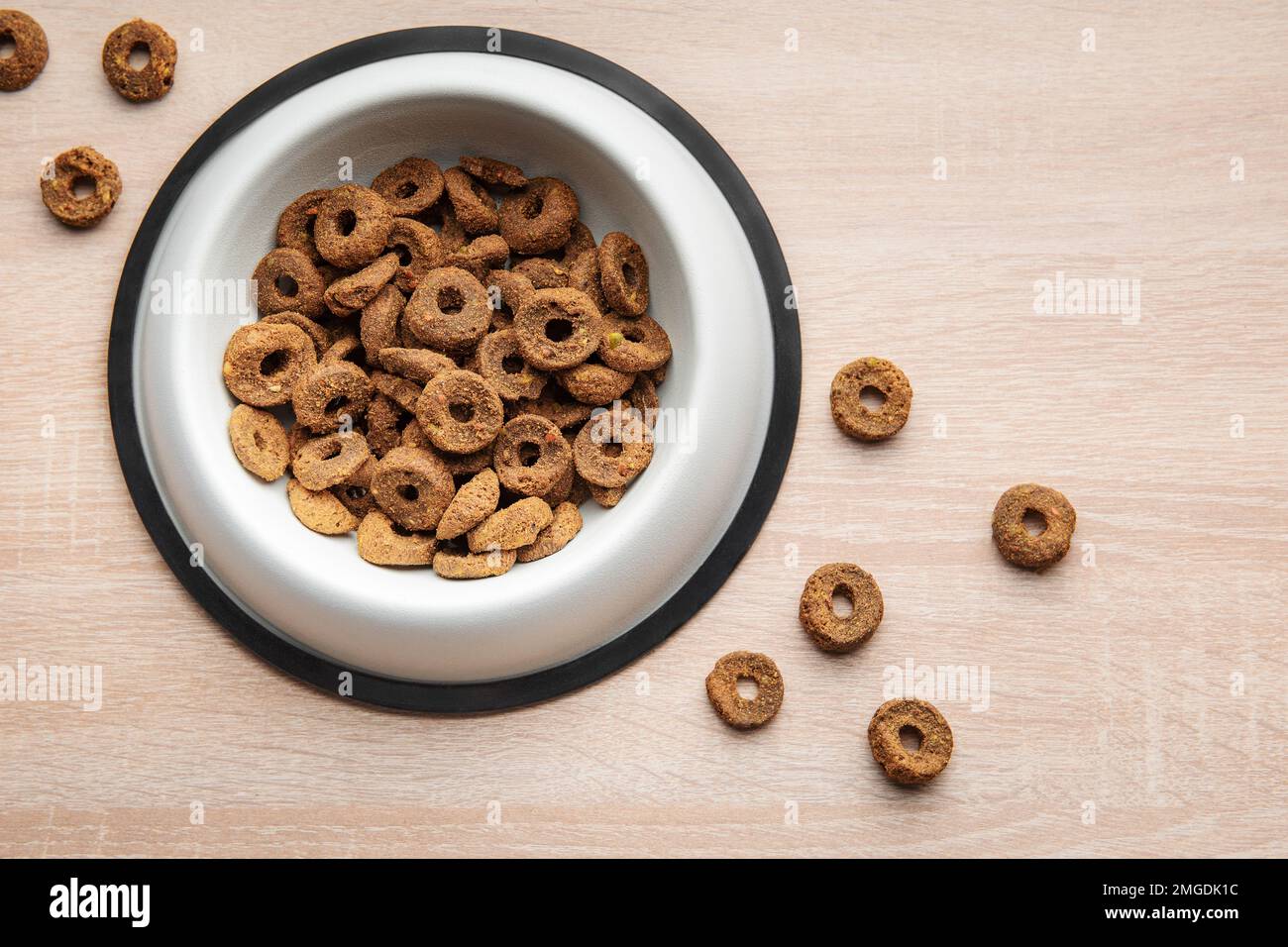 Fodder bowl hi-res stock photography and images - Alamy