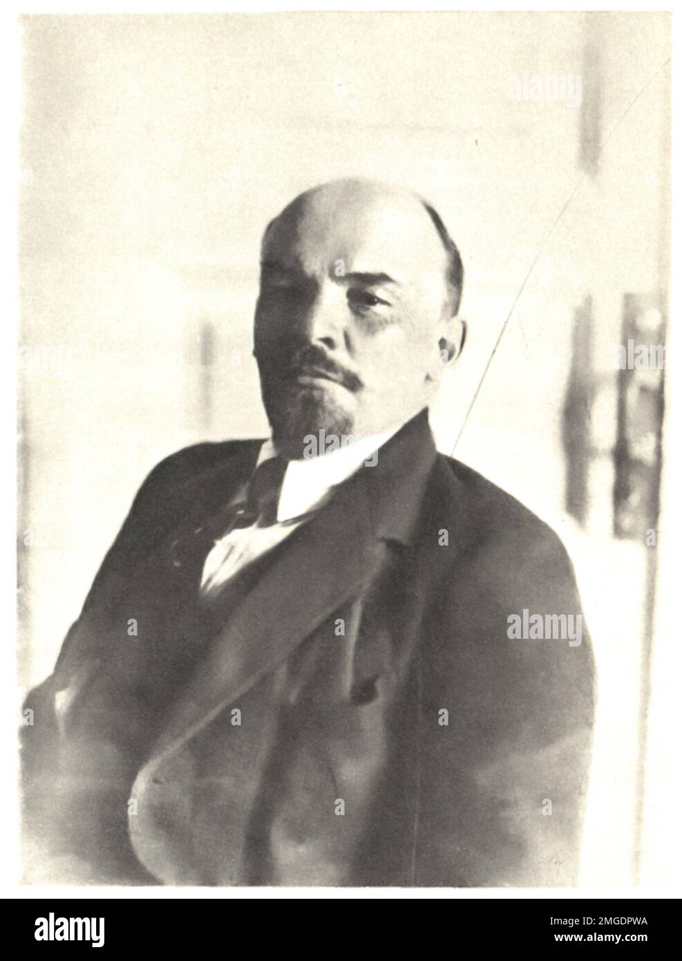 Vladimir lenin portrait hi-res stock photography and images - Alamy