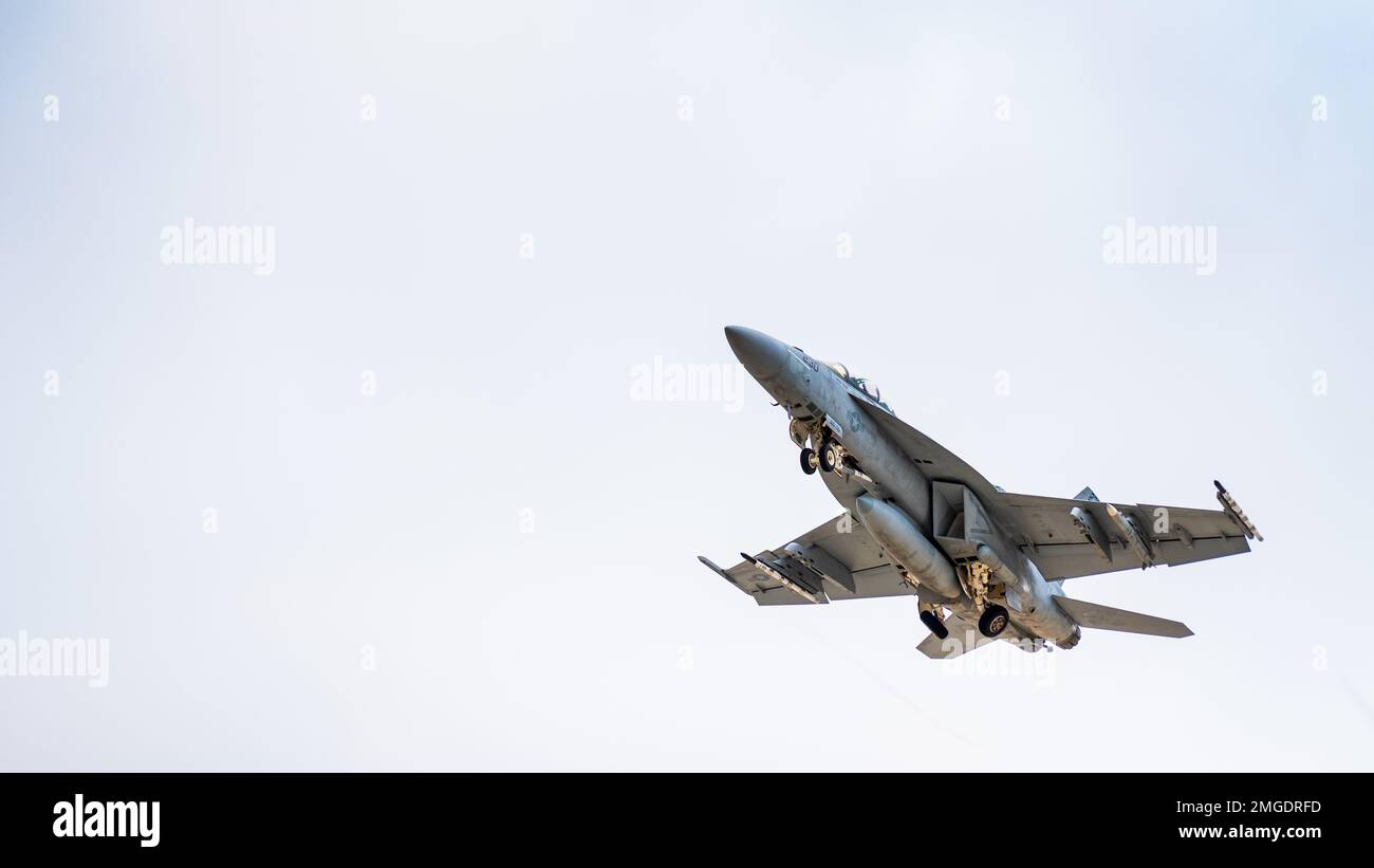 220823-N-KD414-1087 POINT MUGU, Calif. (Aug 23, 2022) – An F/A-18F ...