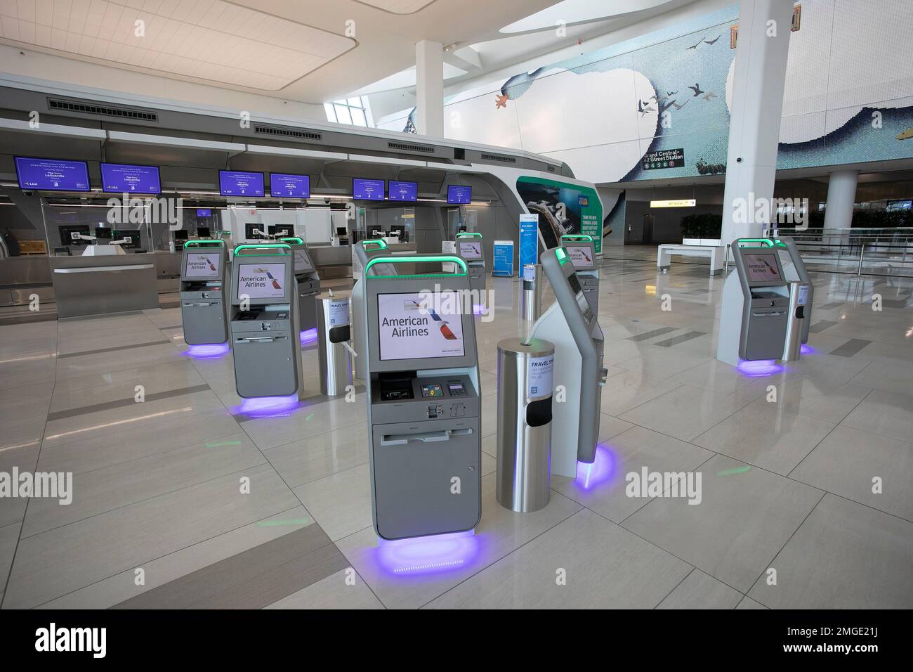 LaGuardia Airport's Terminal B arrivals hall features new check-in ...