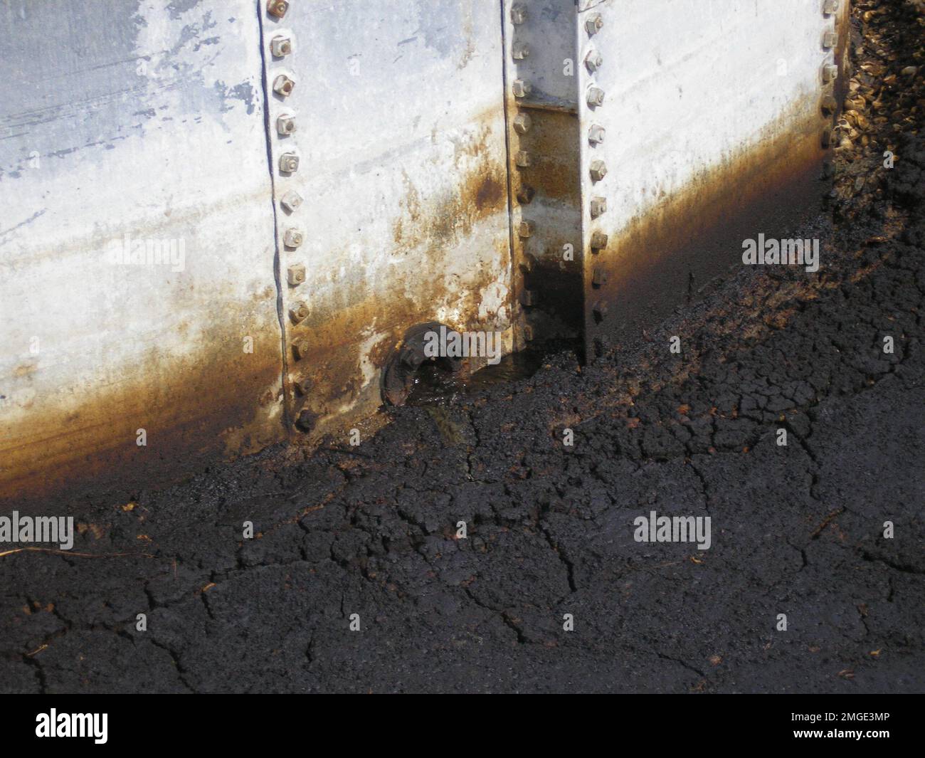 Pollution - ESU St. Louis Response - North Bass - 26-HK-231-10. DONOVAN ...