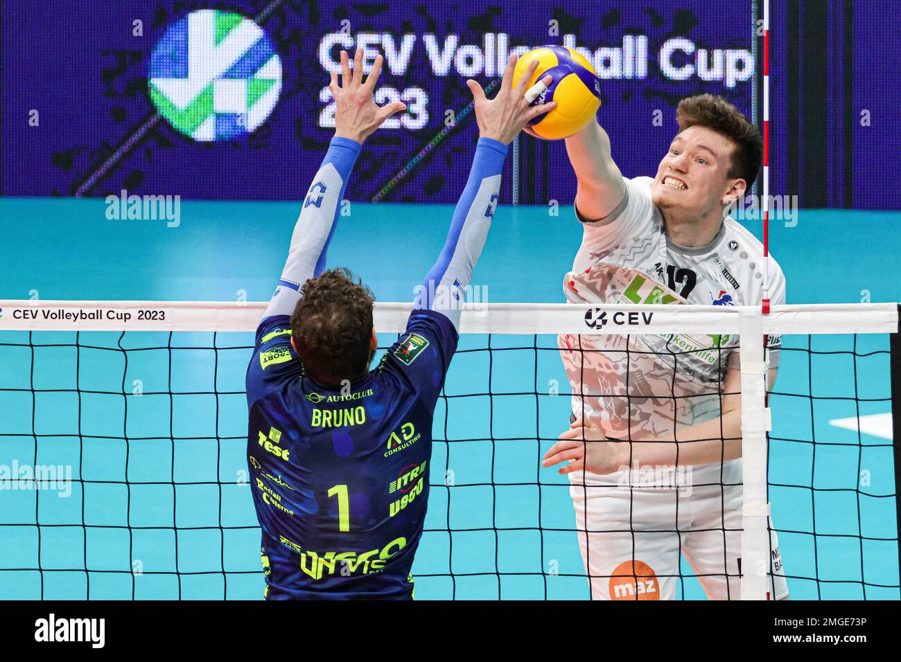 Lukas Maase (SVG Luneburg) Bruno Mossa De Rezende (Valsa Group Modena ...