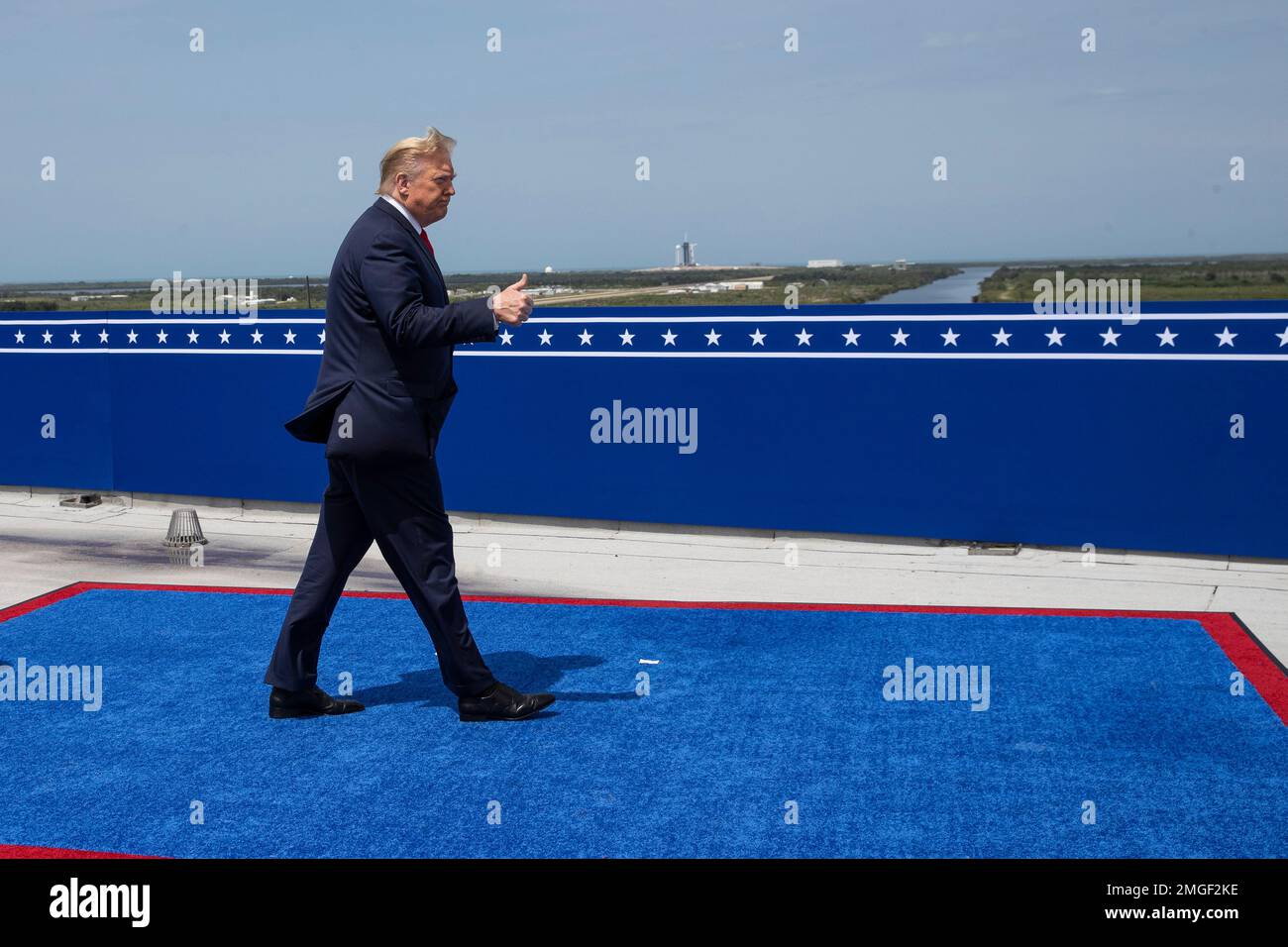 President Donald Trump gives thumbs up as he arrives to view the SpaceX ...
