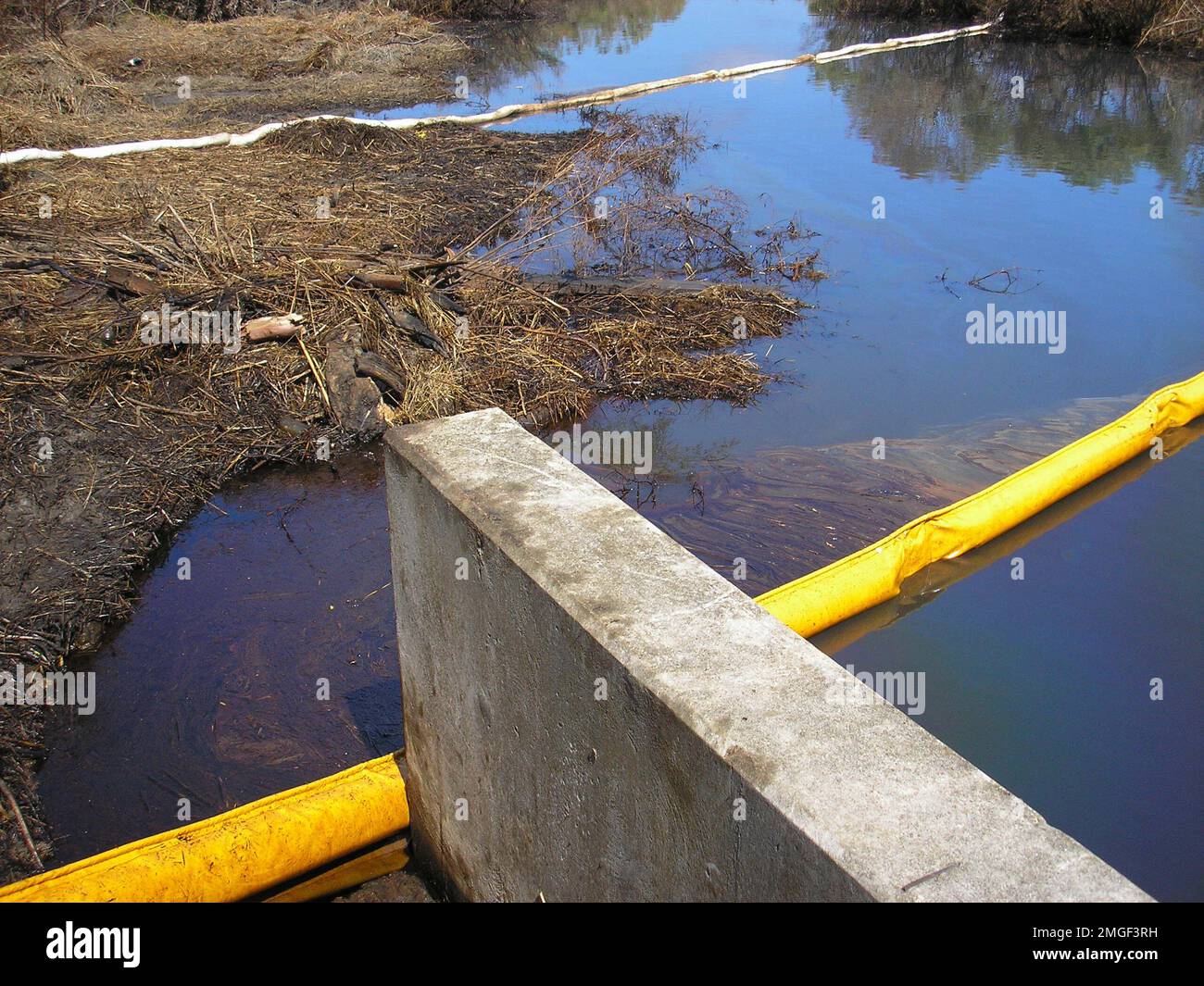 Pollution - ESU St. Louis Response - North Bass - 26-HK-231-75. MARSH ...