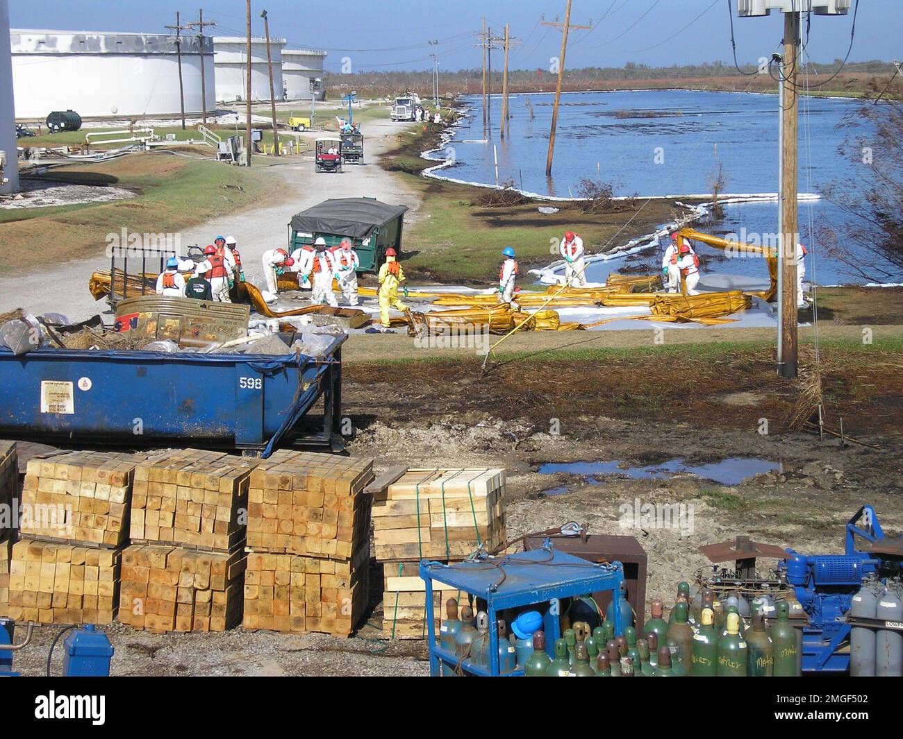 Pollution - ESU St. Louis Response - Chevron Empire - 26-HK-236-86 ...