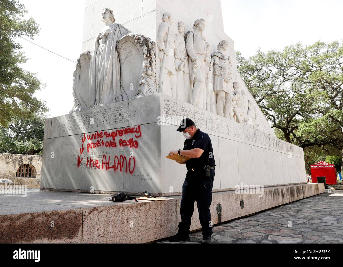 San Antonio Police Department Senior Crime Scene Investigator Robert ...