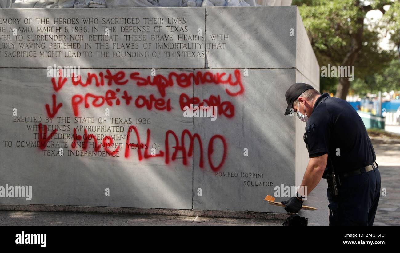 San Antonio Police Department Senior Crime Scene Investigator Robert ...