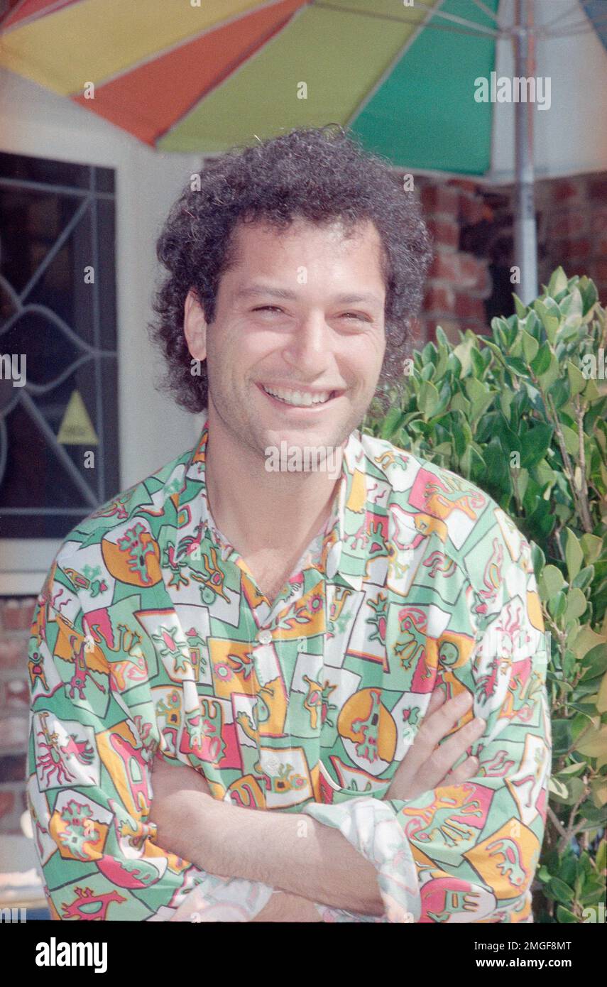 Actor/comedian Howie Mandel poses in Los Angeles, Nov. 18, 1986. Mandel ...