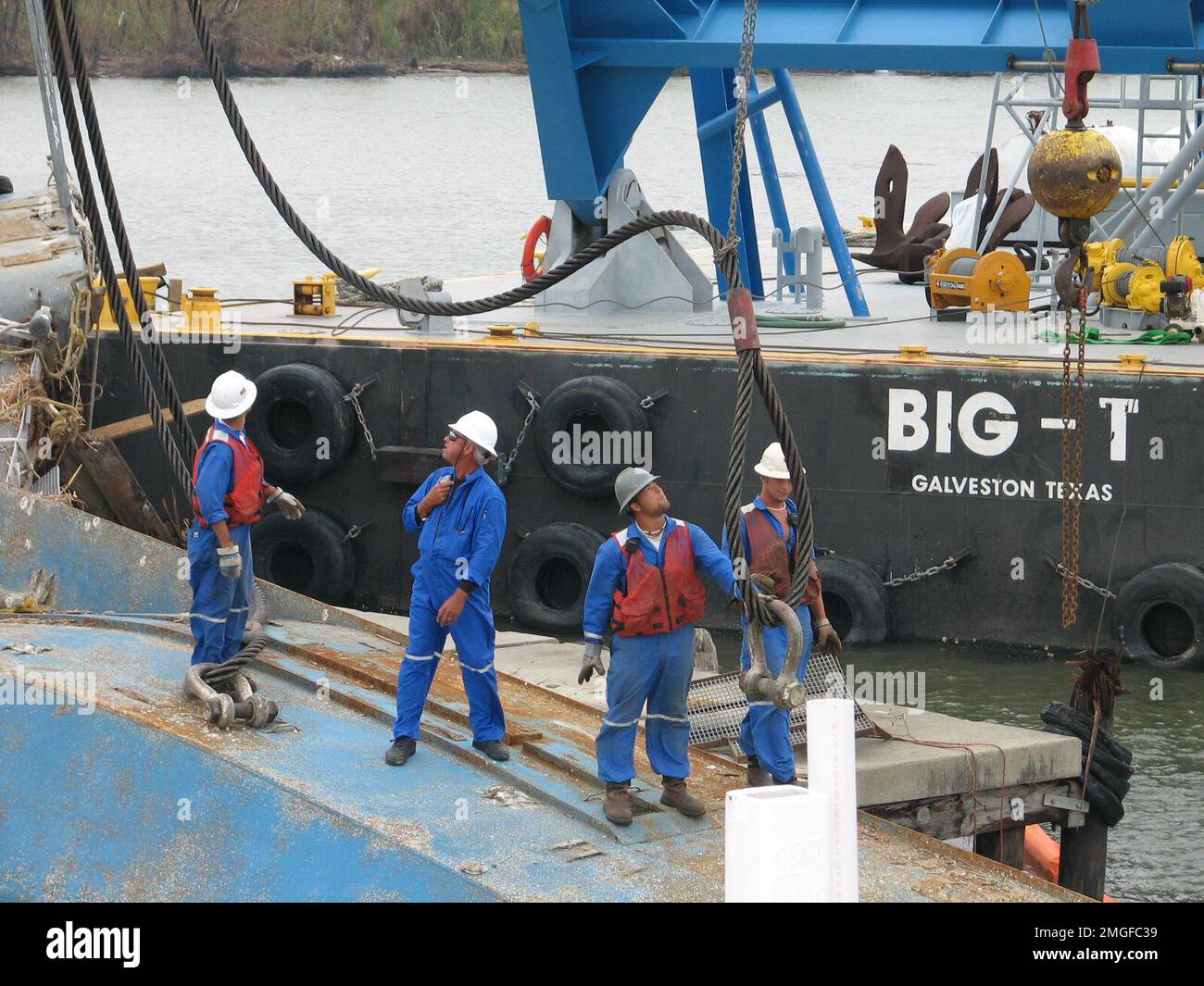 Salvage Engineering Response Team - New Orleans - Boats - 26-HK-349-24 ...