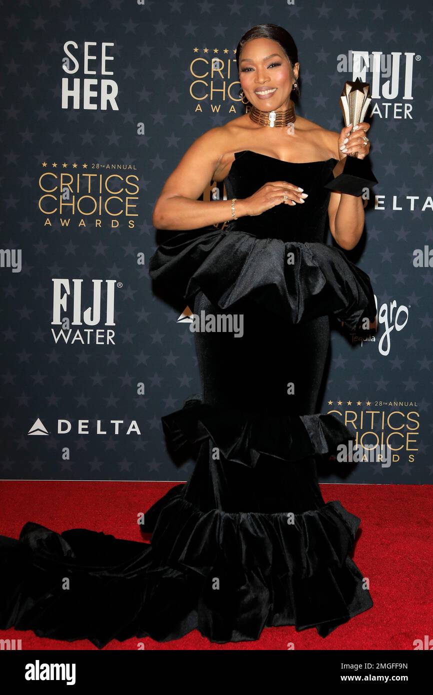 LOS ANGELES - JAN 15: Angela Bassett at 2023 Critics Choice Press Room ...